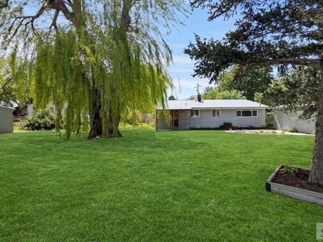 655 James Pl, Idaho Falls, ID 83401