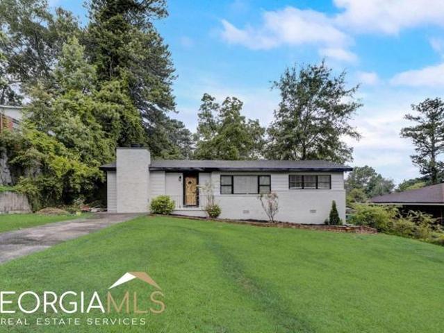 655 Oakdale Dr, Forest Park, GA 30297