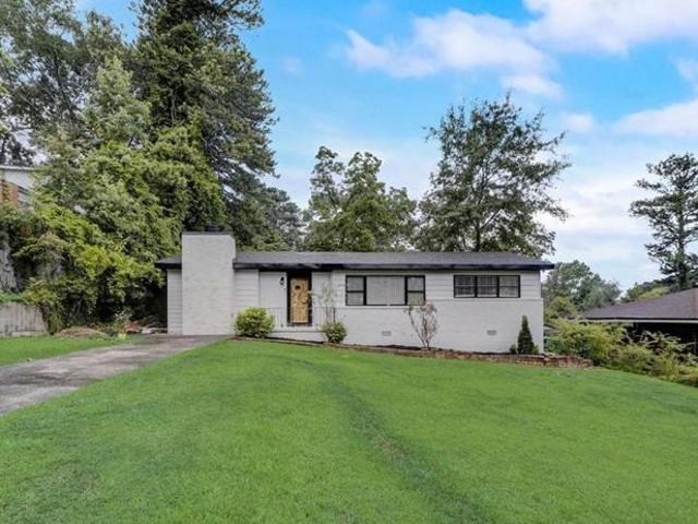 655 Oakdale Dr, Forest Park, GA 30297