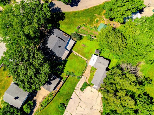 655 NW 43rd Avenue