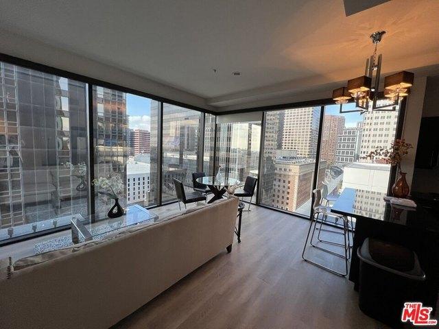 655 S Hope St Unit 1605, Los Angeles, CA 90017