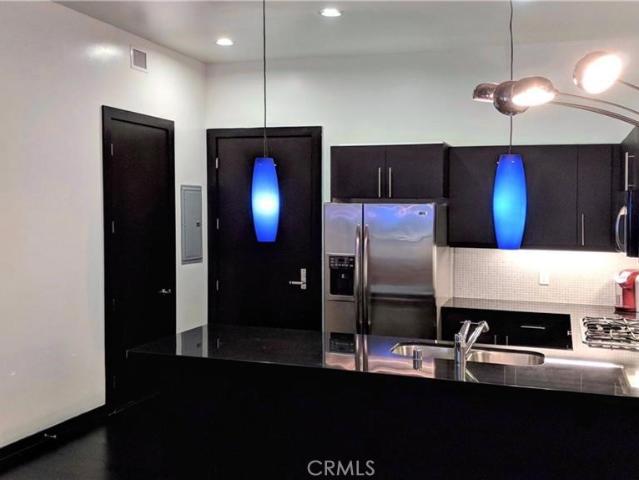 655 S Hope St, Unit 806, Los Angeles, CA 90017 | MLS #WS26066 | Compass