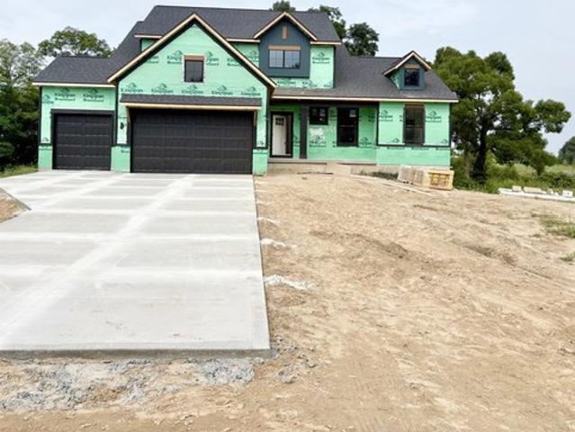 655 Sunfield Dr, Byron Center, MI 49315