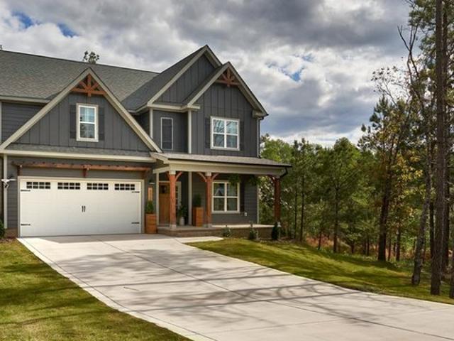 655 Planters Row, Whispering Pines, NC 28327