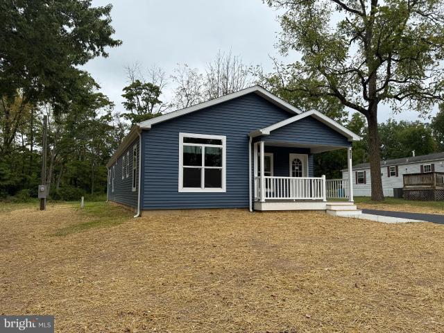 655 Roseann Ln, Sellersville, PA 18960 | MLS #PABU2099 | Compass