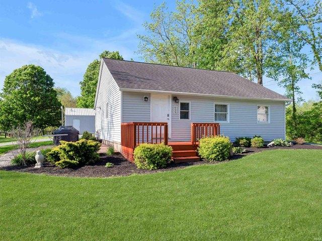 655 W Walnut St, Waterloo, IN 46793