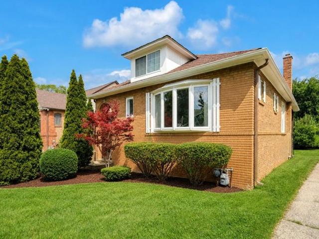 655 W Albert St, Elmhurst, IL 60126