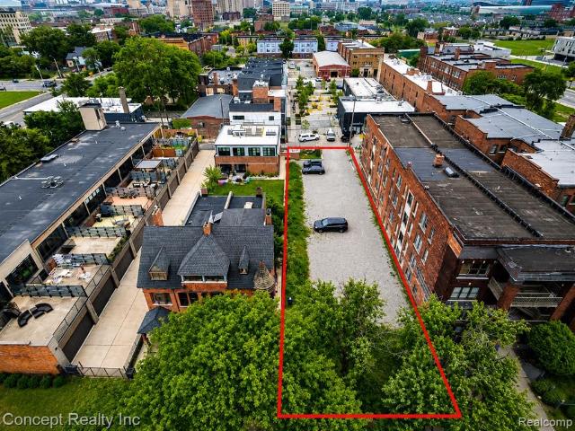 655 w alexandrine street