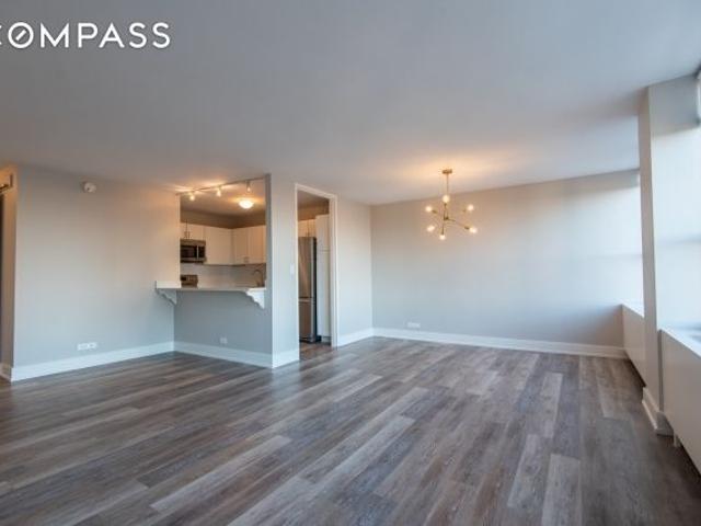 655 W Irving Park Rd 604, Chicago, IL