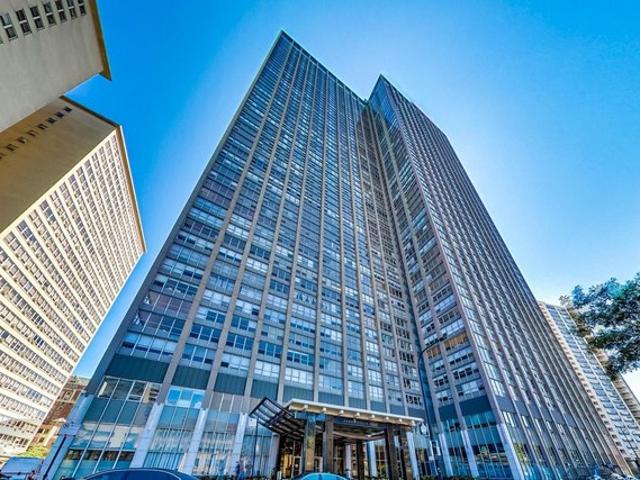 655 W Irving Park Rd Apt 1313, Chicago, IL 60613