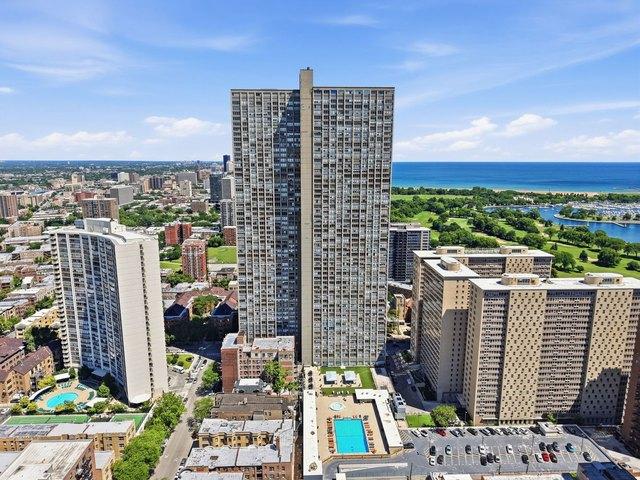 655 W Irving Park Rd Apt 2704, Chicago, IL 60613