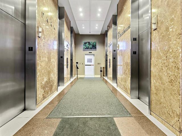 655 W Irving Park Road # 1502