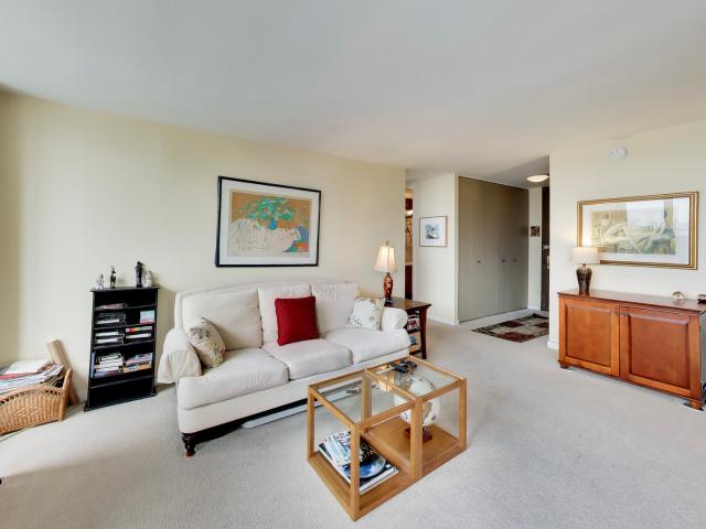 655 w irving park road # 1915