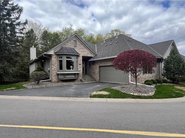 655 Waycliffe Dr N, Wayzata, MN 55391
