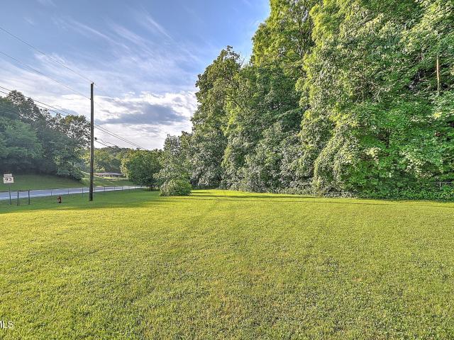 655 Wadlow Gap Road