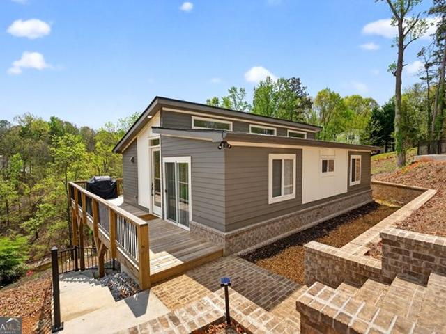 6564 Bermuda Ln, Flowery Branch, GA 30542