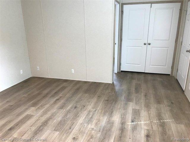 6564 E Michigan Ave Trlr 81, Saline, MI 48176