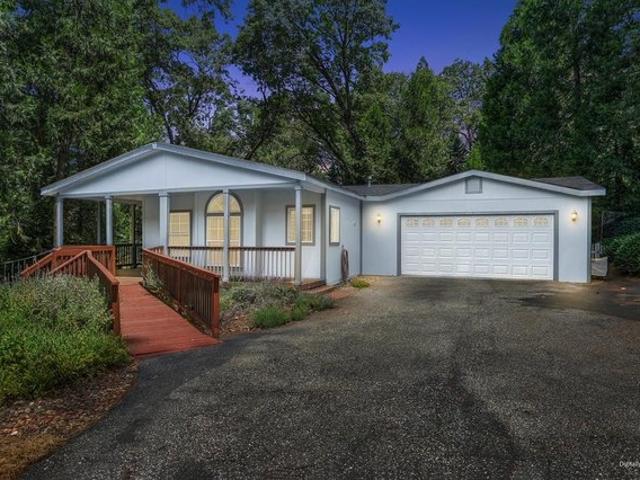 6564 Green Leaf Ln, Foresthill, CA 95631
