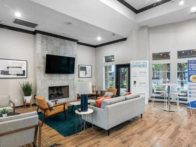 6565 Hollister Street 0934