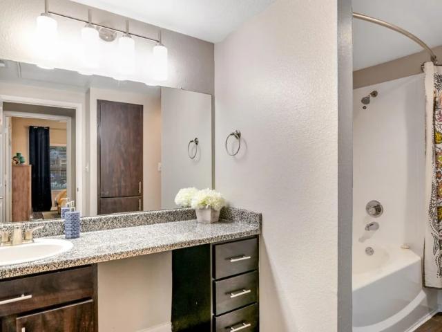 6565 Hollister Street 1325