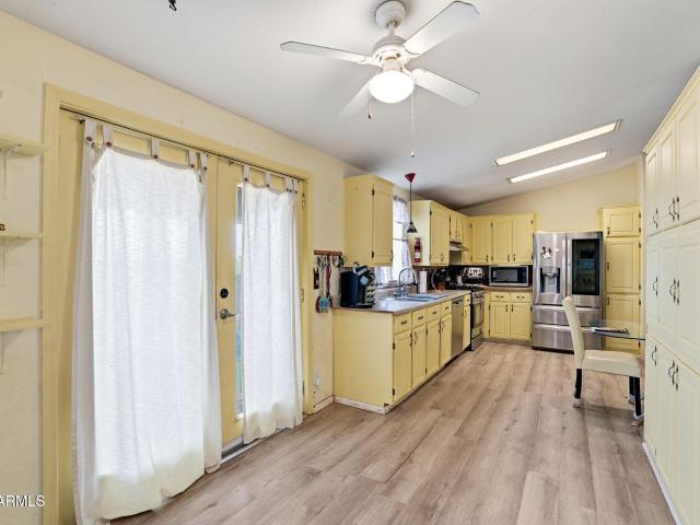 6566 s patriot place