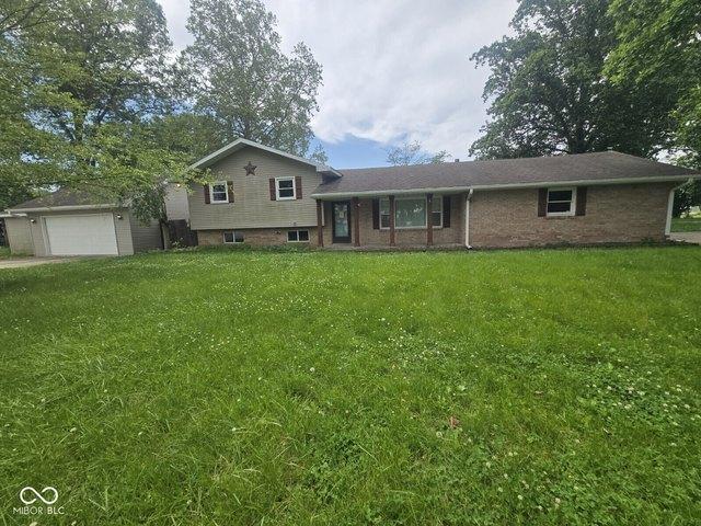 6567 Heather Ln, Terre Haute, IN 47805