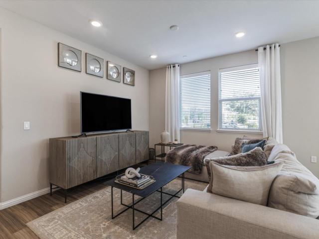 6568 Vision Court