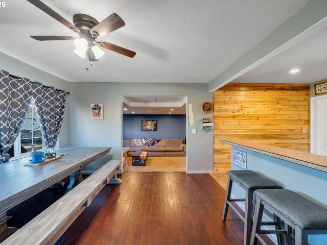6560 long prairie rd