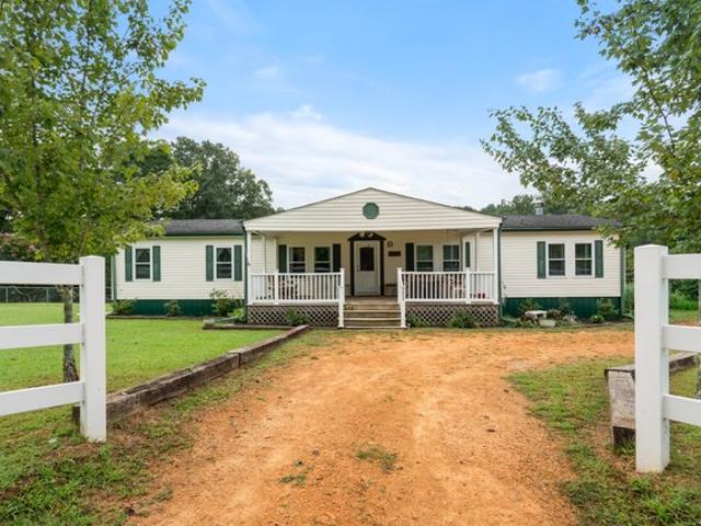 6560 Piney River Rd, Bon Aqua, TN 37025