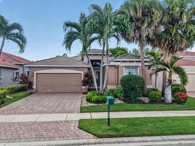 6561 Pisano Dr, Lake Worth, FL 33467
