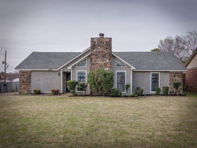 6562 Lake Valley Dr, Memphis, TN 38141