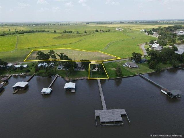 6563 Morgan Shores Rd, Lake Arthur, LA 70549