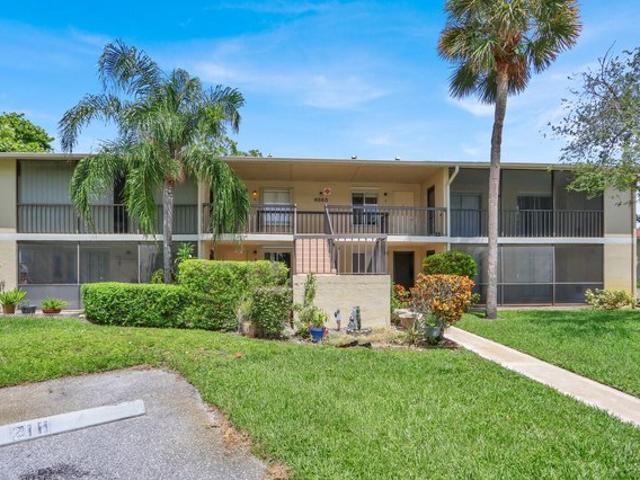 6563 Chasewood Dr Apt F, Jupiter, FL 33458