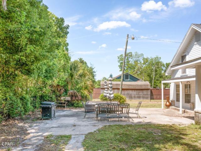 656 4th St, Chipley, FL 32428 | MLS #788906