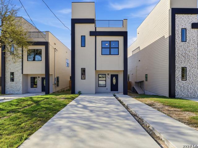 656 Canyon Circle