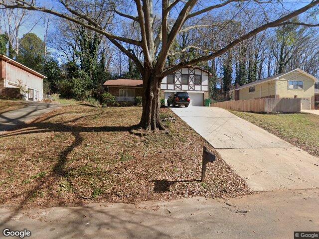 656 Cheviot Dr, Decatur, GA 30032