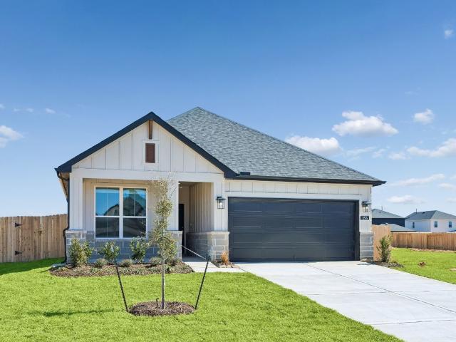 656 Amber Fls Dr, Montgomery, TX 77356 | MLS #20379 | Compass
