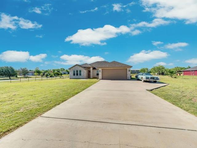 656 Bunk House Rd, Venus, TX 76084