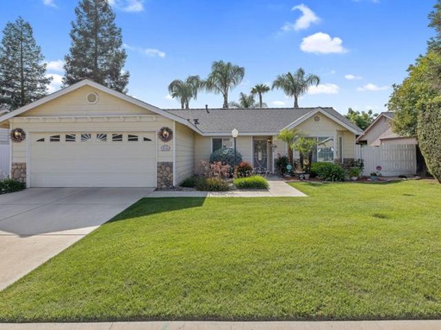 656 Glenn View Ct, Exeter, CA 93221