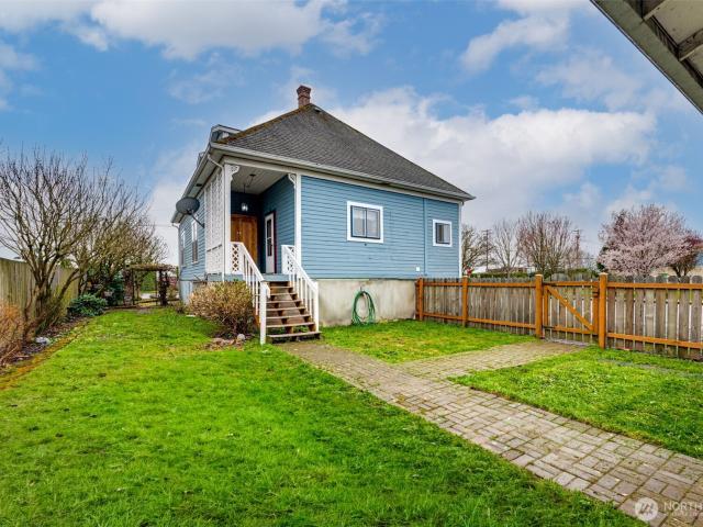 656 Davidson Avenue