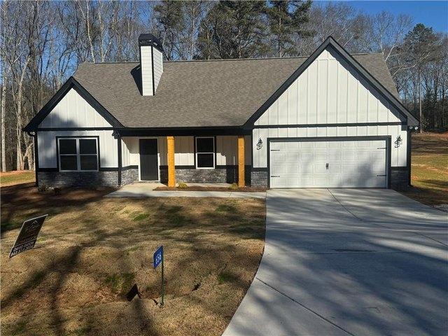 656 Highland Ave, Hartwell, GA 30643