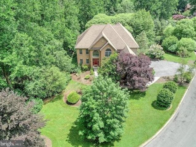 656 Hunters Ln, Lewisberry, PA 17339