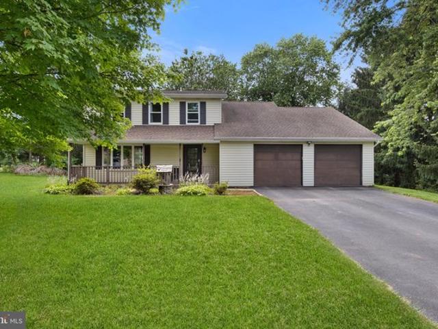 656 Juli Dr, New Freedom, PA 17349