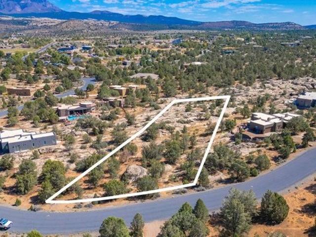 656 N Rock Garden Ln Unit 72, Dammeron Valley, UT 84783