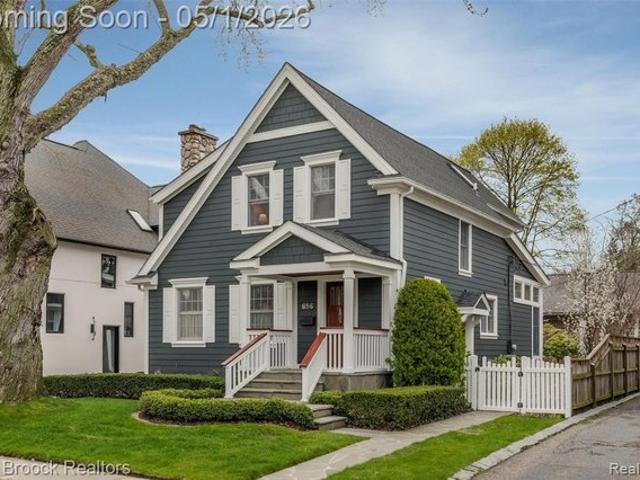 656 S Chester St S, Birmingham, MI 48009