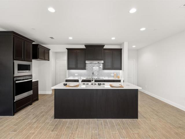 656 Sandiford Court