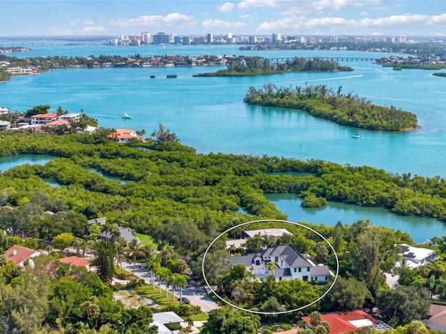 656 Tropical Cir, Sarasota, FL 34242