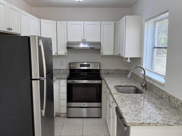 6575 NE 7th Ave, Boca Raton, FL 33487 | MLS #B26014 | Compass