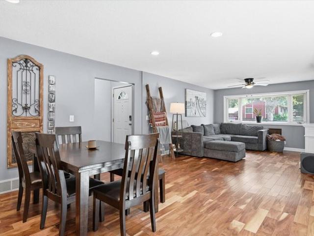 6575 Crosby Ave, Inver Grove Heights, MN 55076