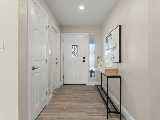 6575 Kaneko Drive